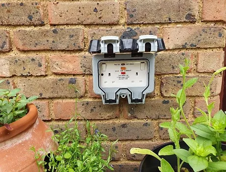 Outside sockets Electrician | Newcroft Electrics